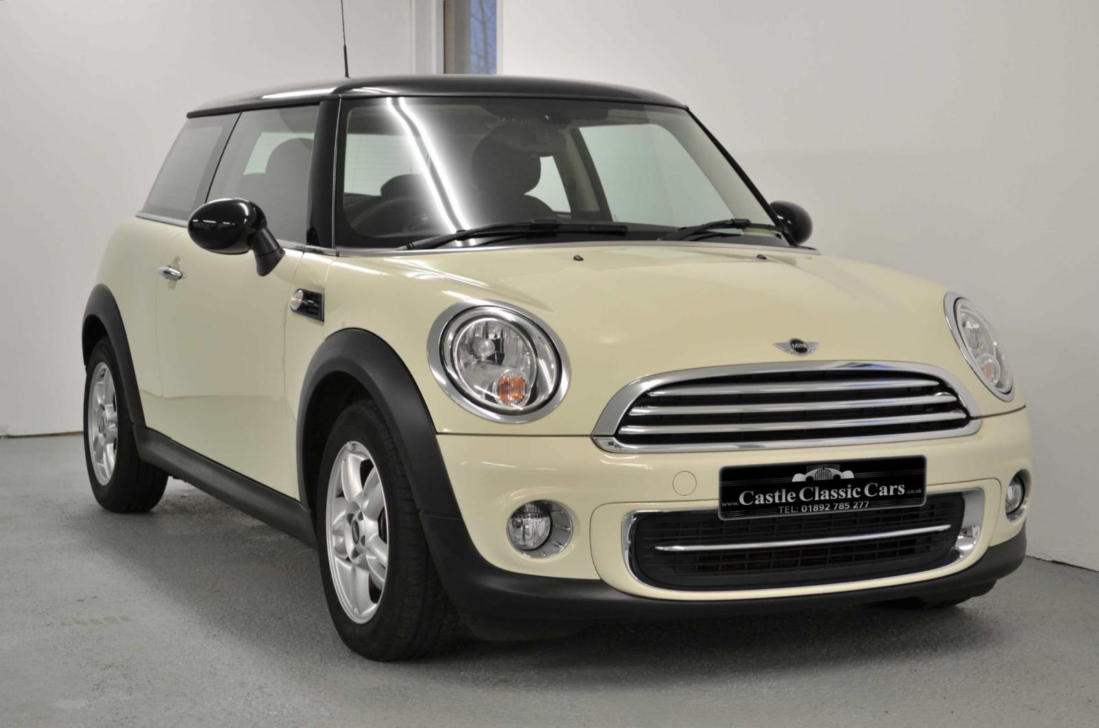 BMW Mini Cooper Hatchback (Pepper Pack) for sale | Castle Classic Cars