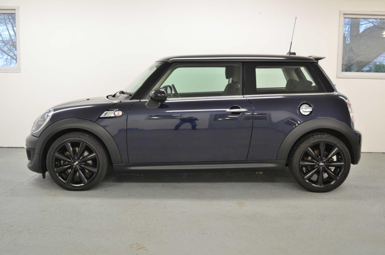 BMW Mini Cooper S (Chili Pack) for sale | Castle Classic Cars