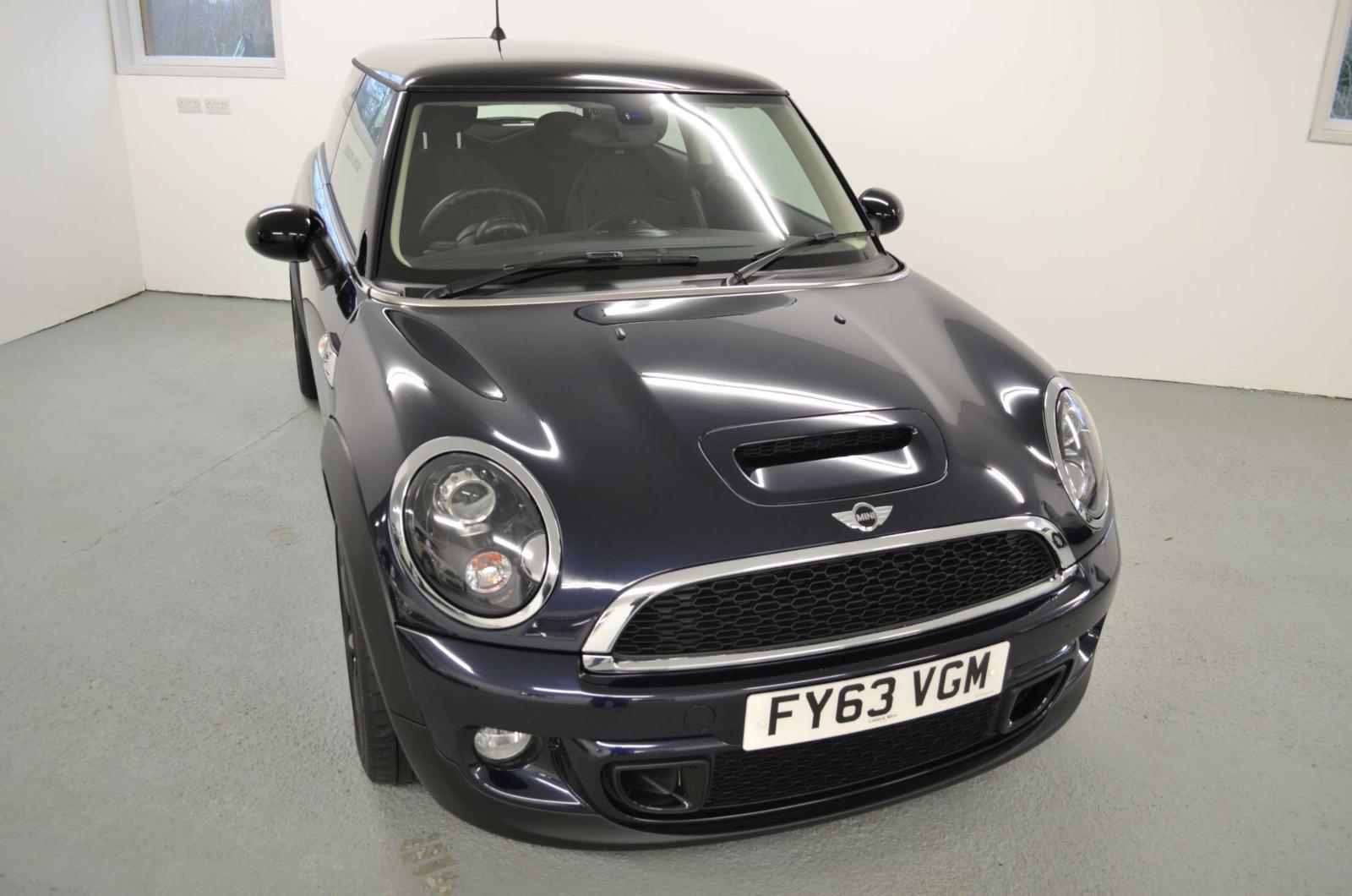 BMW Mini Cooper S (Chili Pack) for sale | Castle Classic Cars
