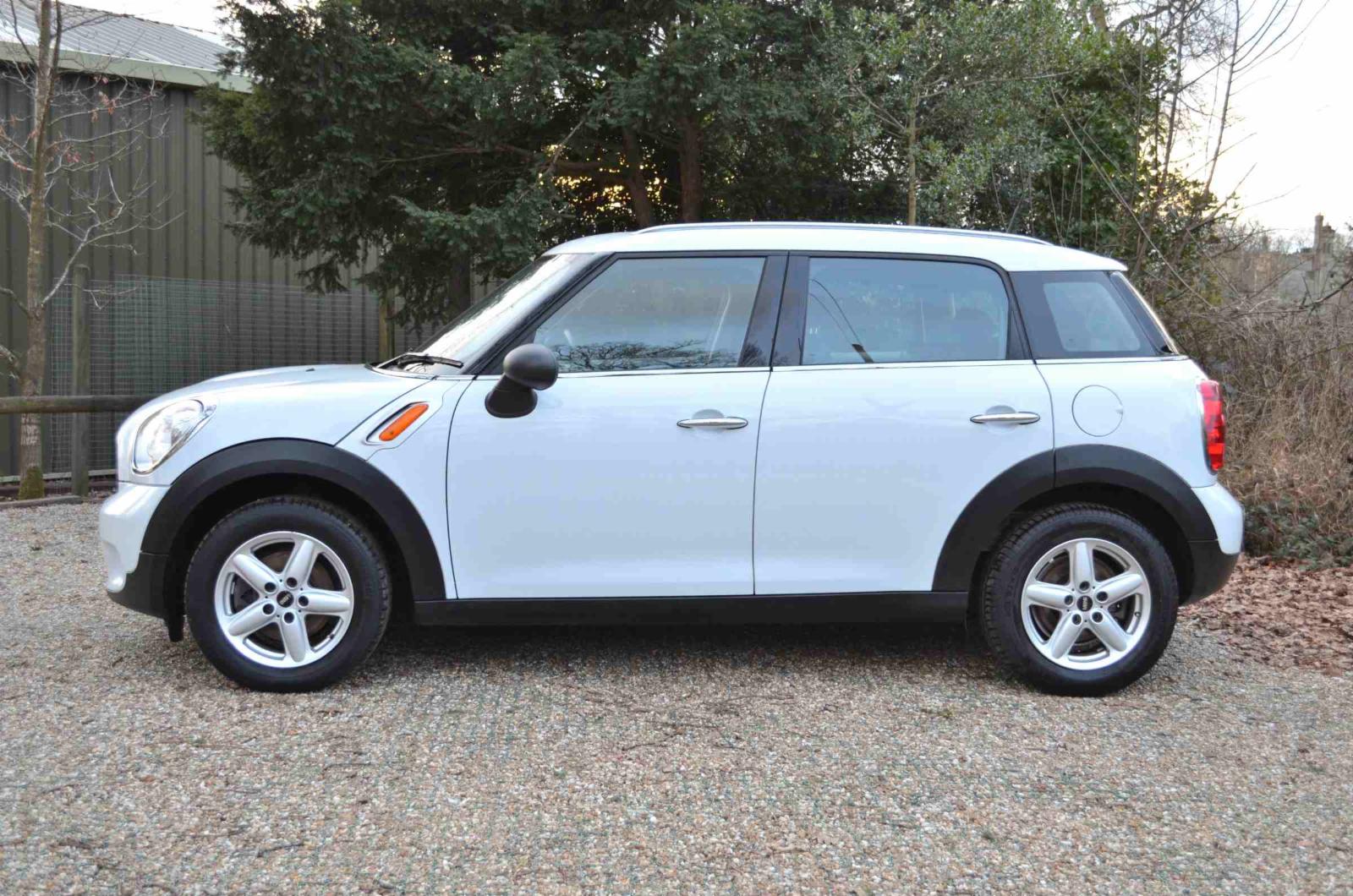 BMW Mini Countryman One (Pepper Pack) for sale | Castle Classic Cars